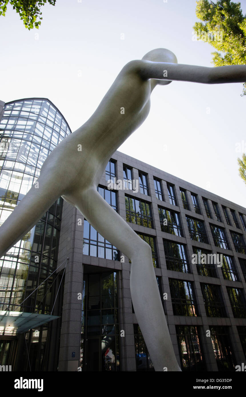 55 feet high hi-res stock photography and images - Alamy