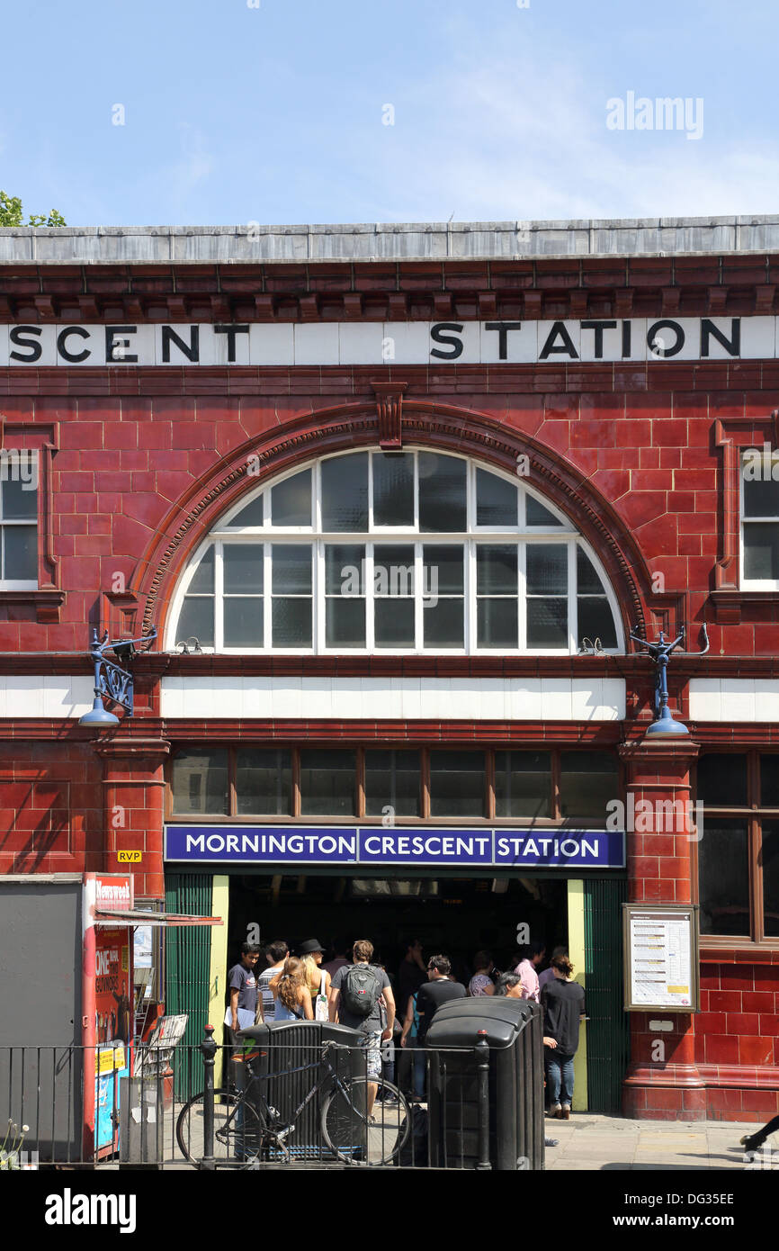 Mornington crescent tube station hi-res stock photography and images ...