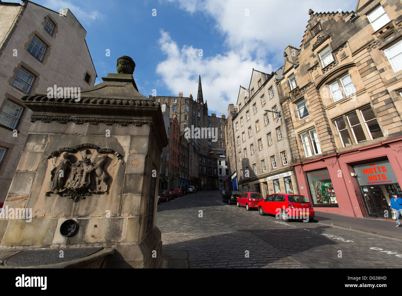 City of Edinburgh, Scotland. Picturesque view of the historic West Bow ...