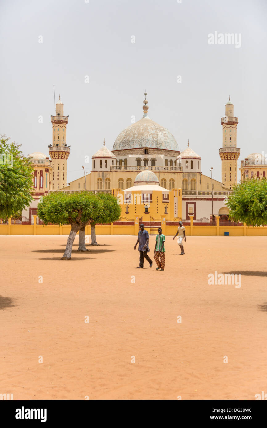Mosque diourbel senegal hi-res stock photography and images - Alamy