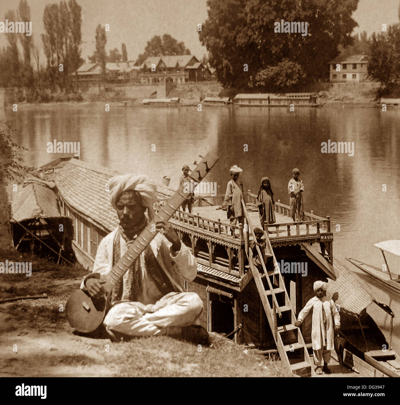 India - Vale of Cashmere - River Jhelum early 1900s Stock Photo - Alamy