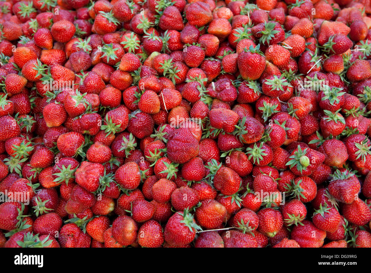 Market stall various exotic hi-res stock photography and images - Alamy
