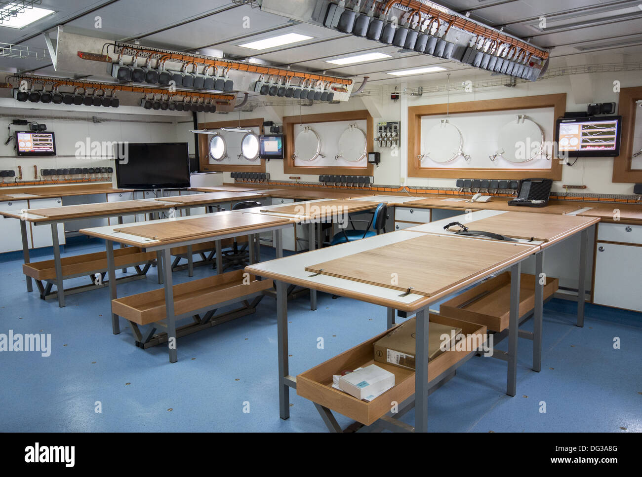 Lab interior on the new RRS Discovery at home in Empress Dock next to ...