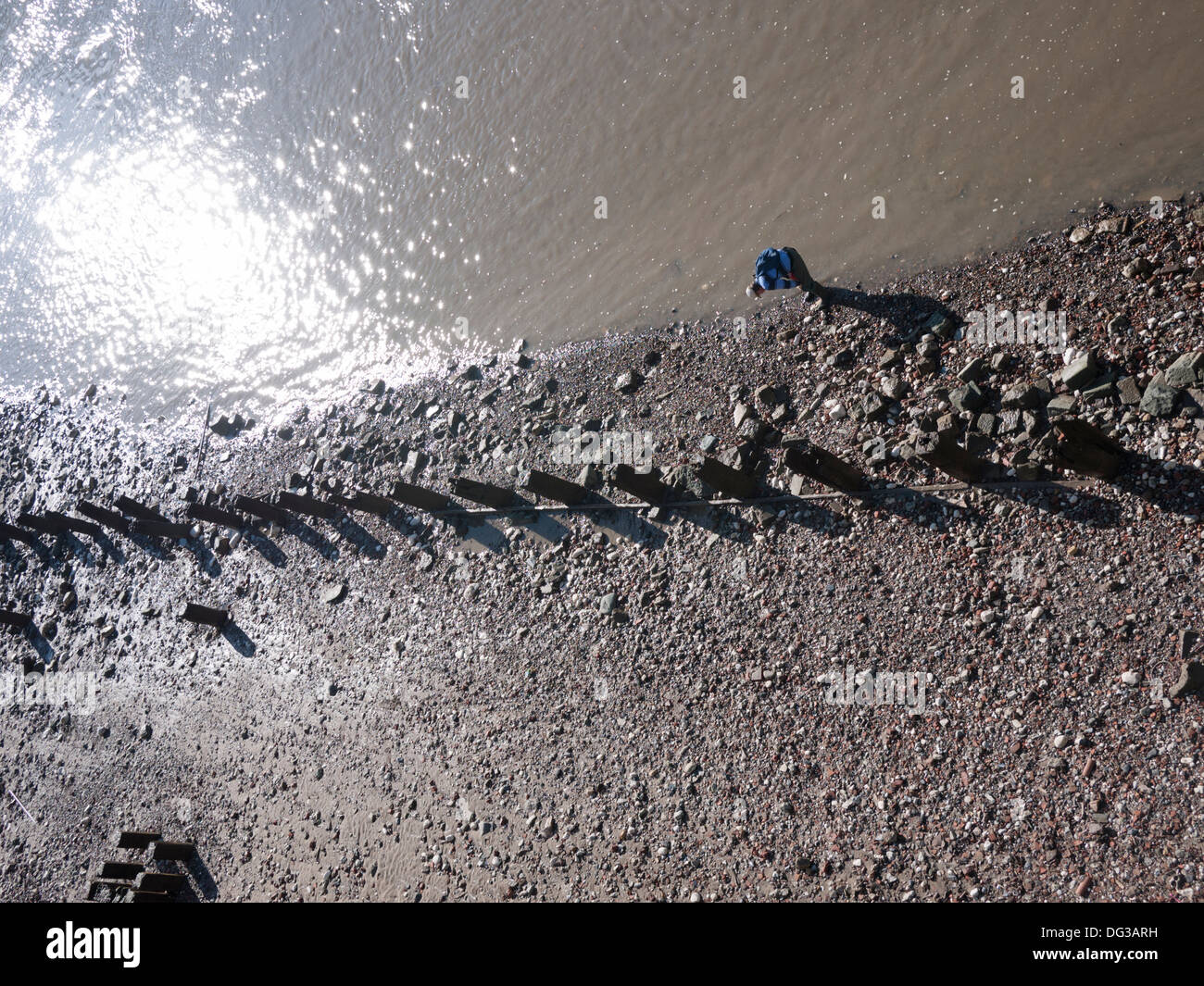 Mudlarks hi-res stock photography and images - Alamy