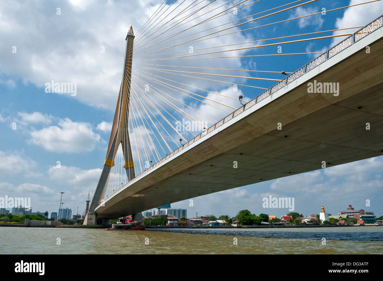 Rama VIII Bridge in Bangkok viewed from below Stock Photo - Alamy