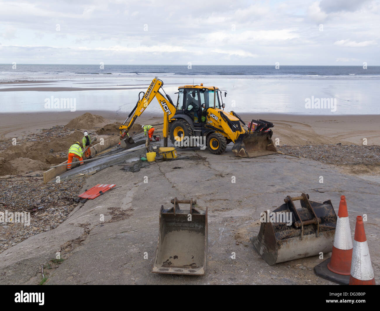 Concrete slipway hi-res stock photography and images - Alamy
