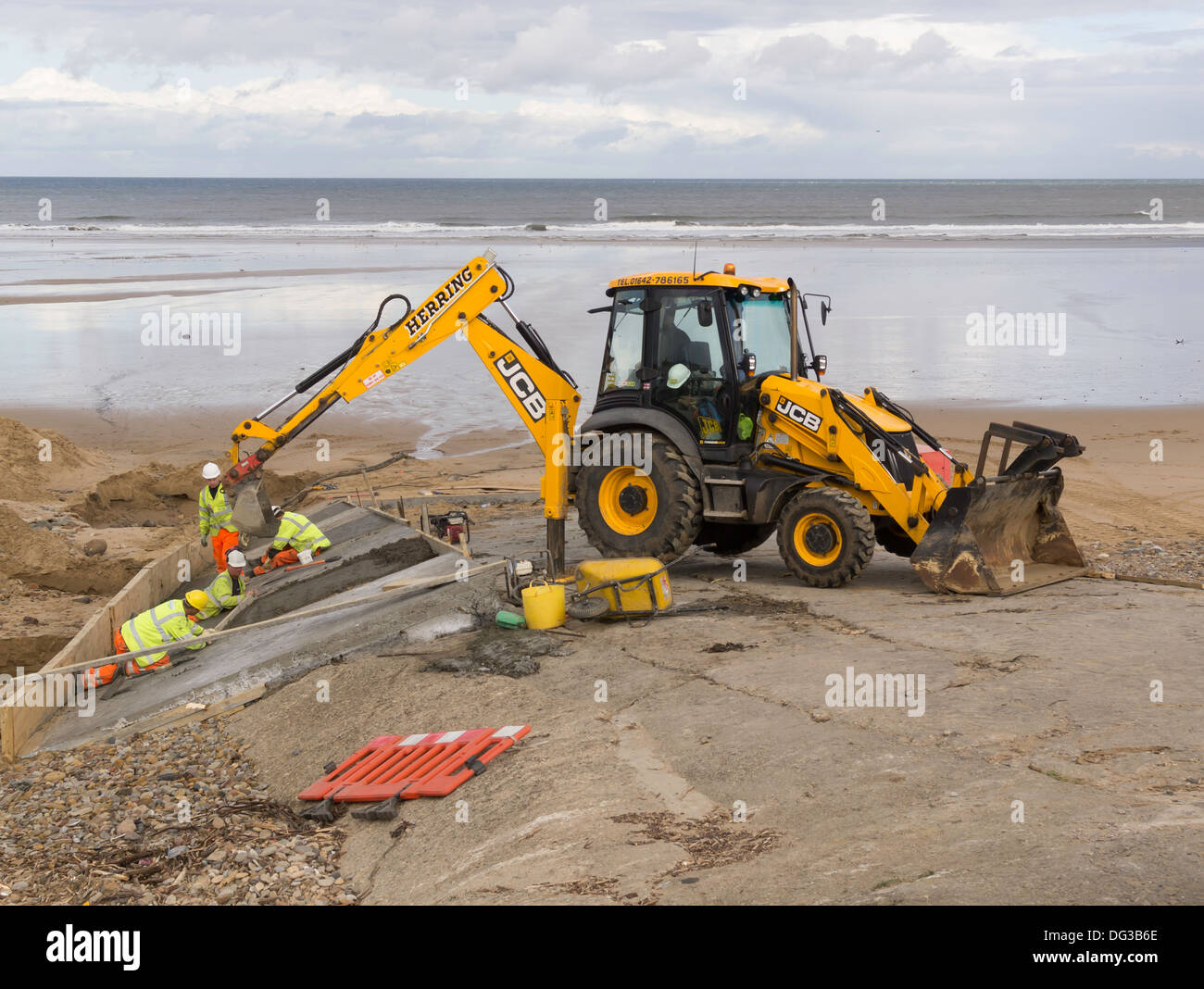 Concrete slipway hi-res stock photography and images - Alamy