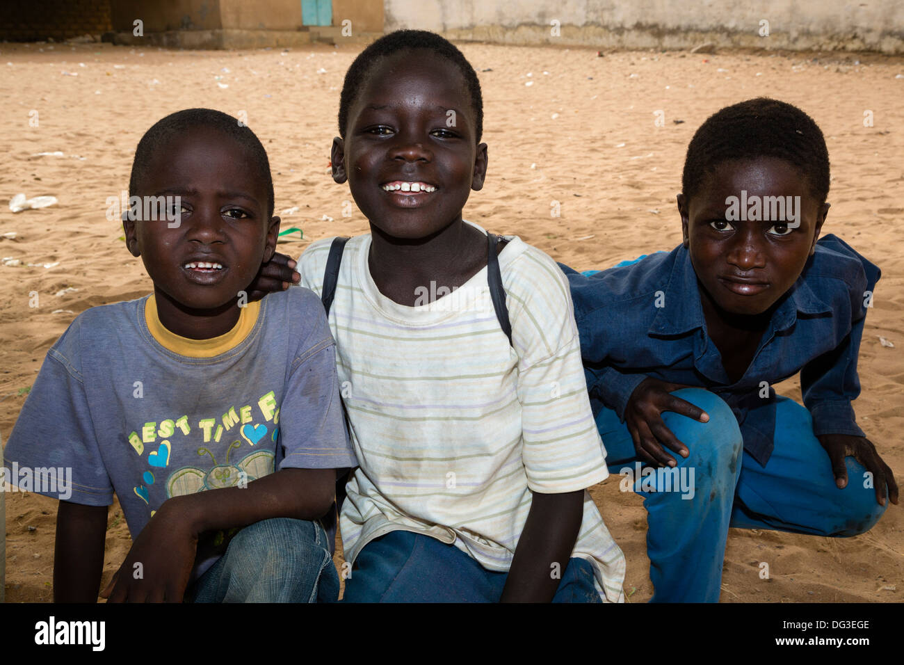 Boys senegal hi-res stock photography and images - Alamy