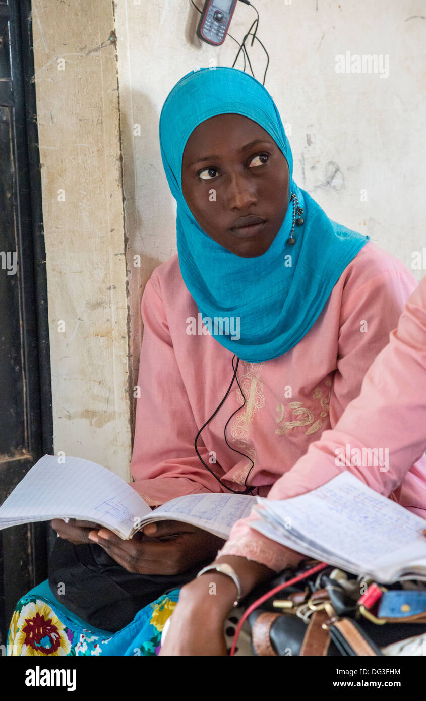 Young senegalese woman hi-res stock photography and images - Alamy