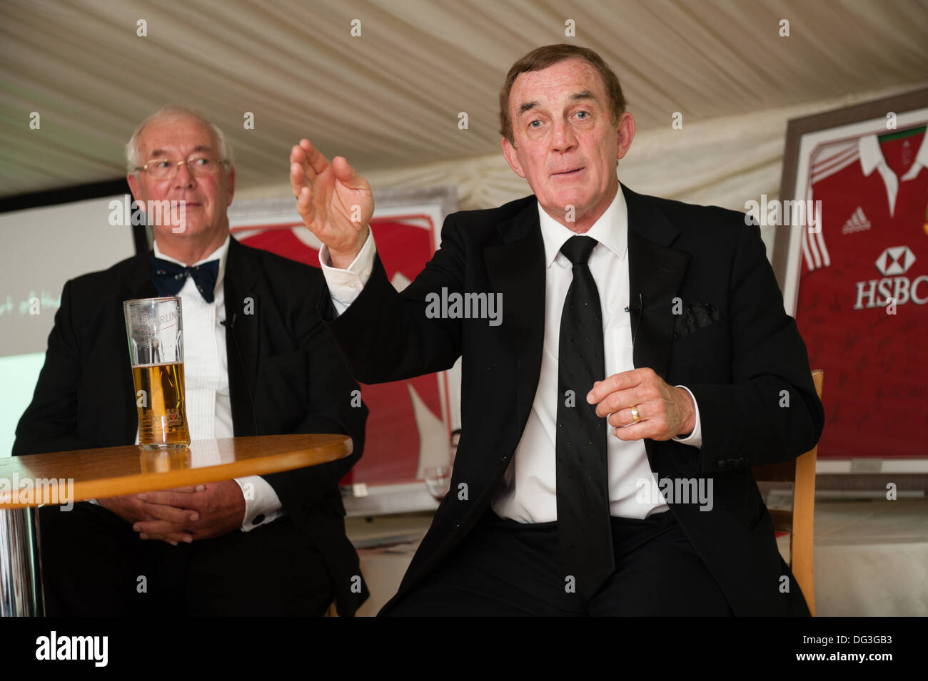 John dawes welsh rugby player hi-res stock photography and images - Alamy