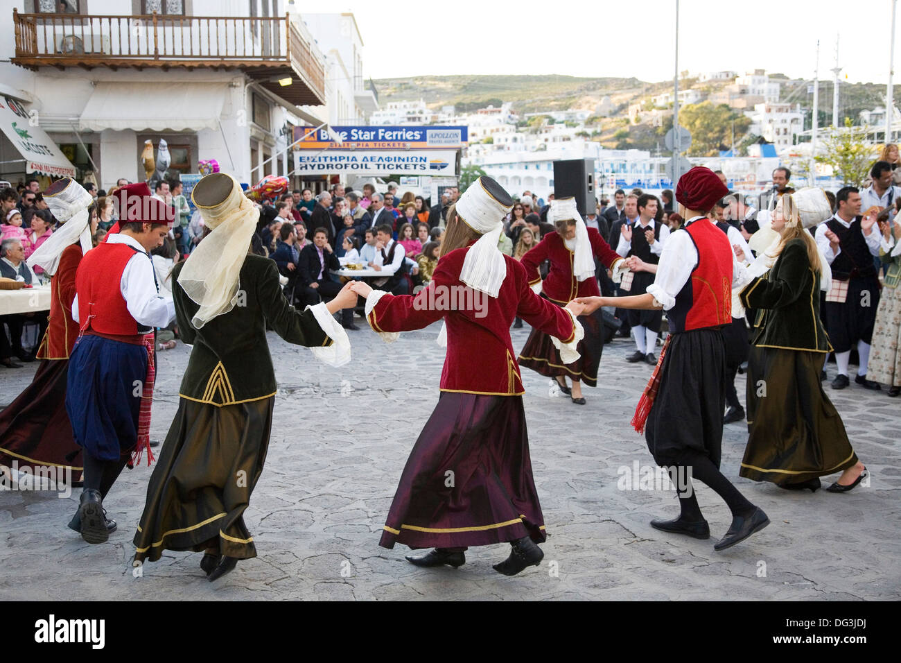 Easter greek island dance hi-res stock photography and images - Alamy
