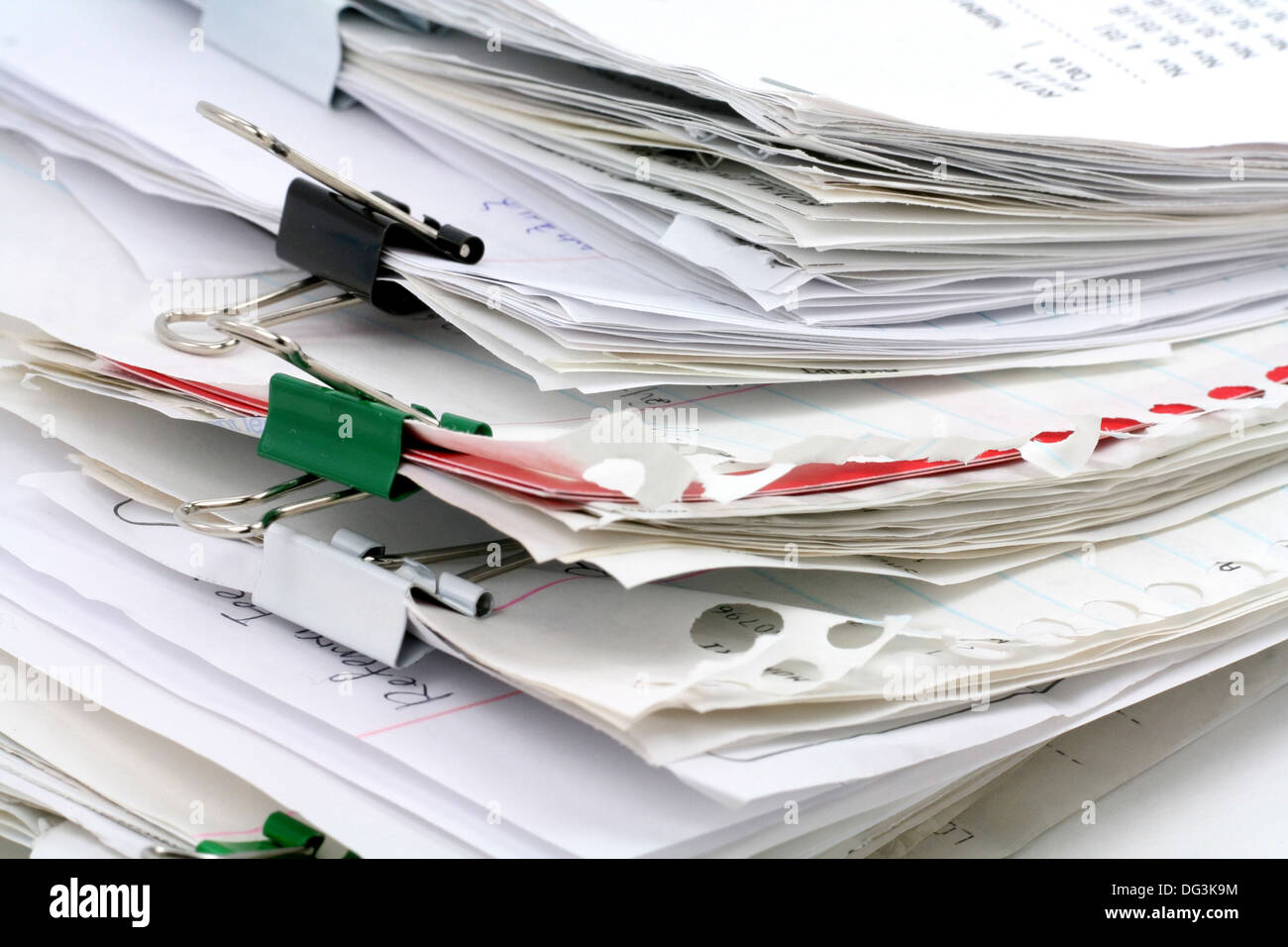 Filing documents hi-res stock photography and images - Alamy