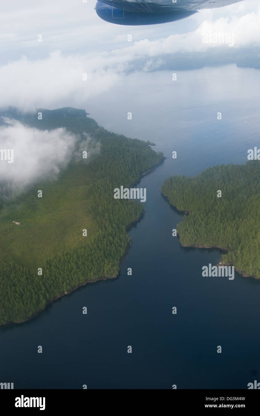 Rivers inlet hi-res stock photography and images - Alamy