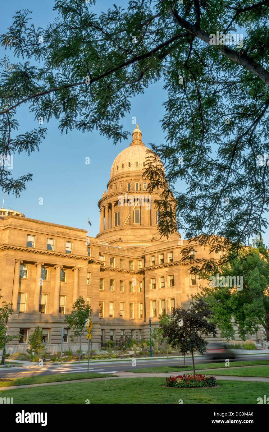 State architecture with the yellow light of sunrise Stock Photo - Alamy