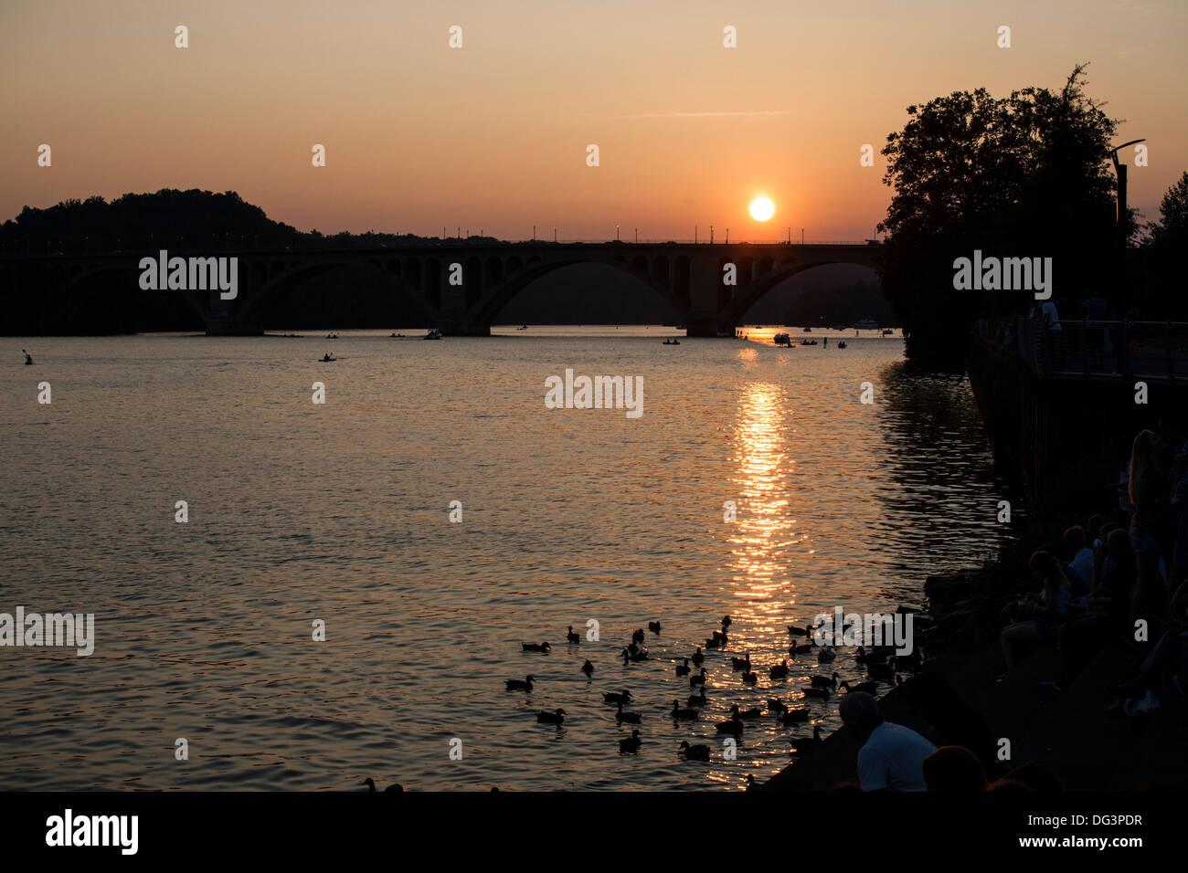 Potomac river washington sunset hi-res stock photography and images - Alamy