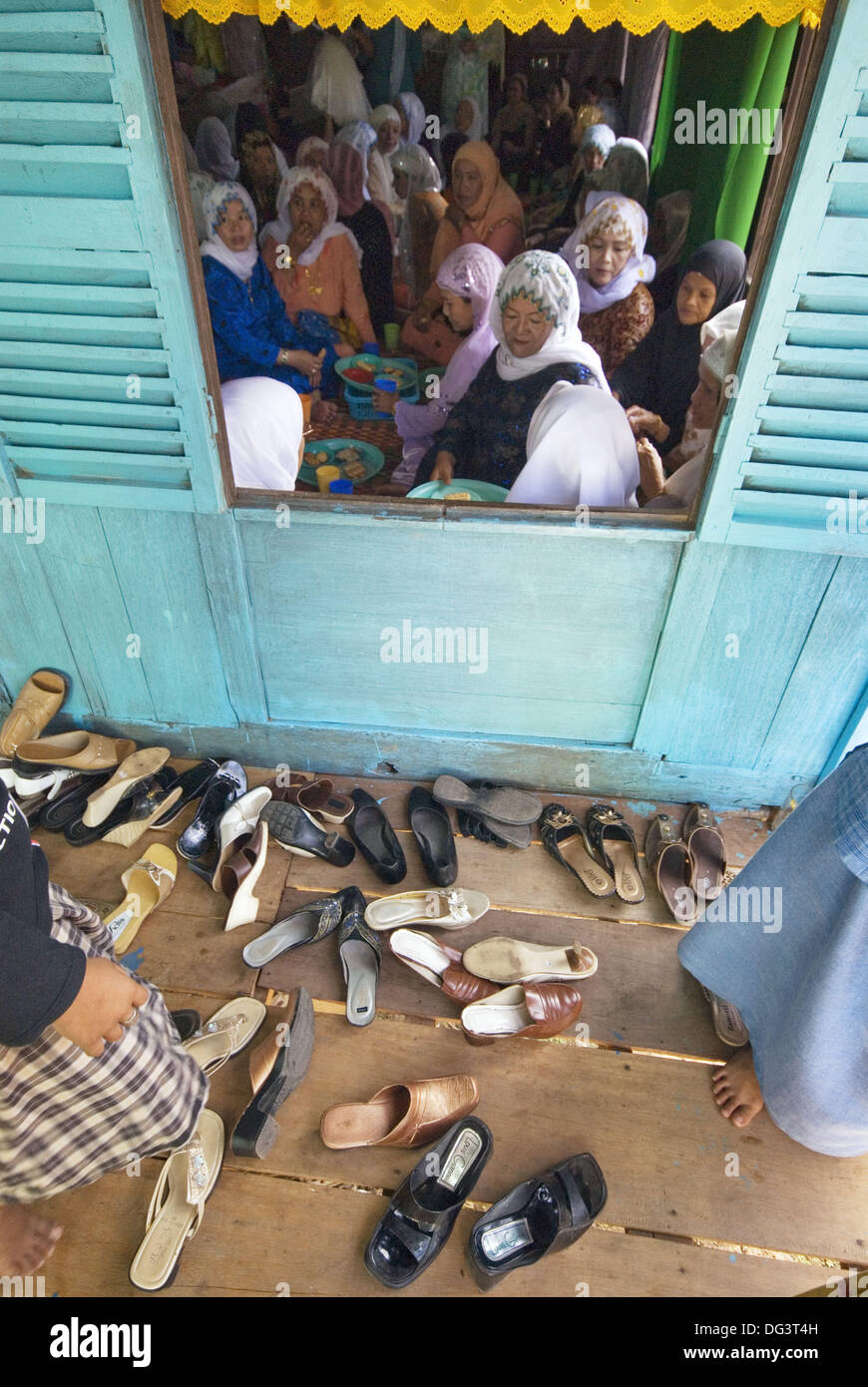 Cham community hi-res stock photography and images - Alamy