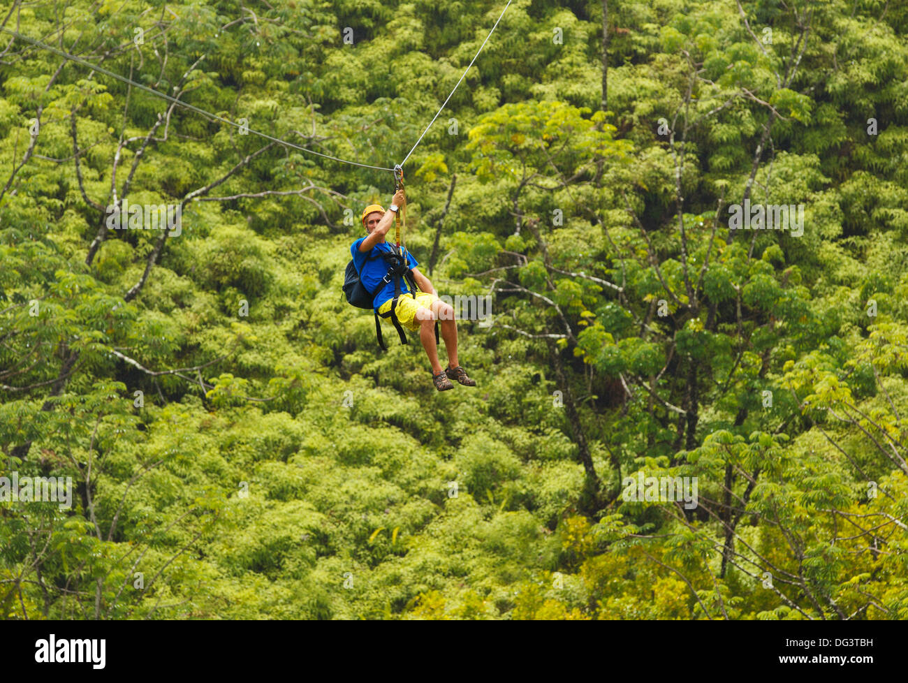 Zipline hi-res stock photography and images - Alamy