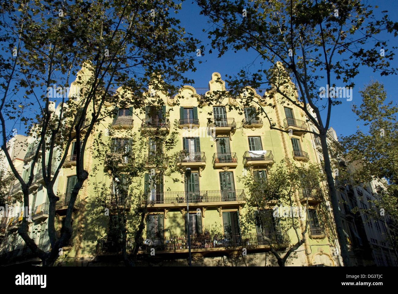 Modernista style hi-res stock photography and images - Alamy