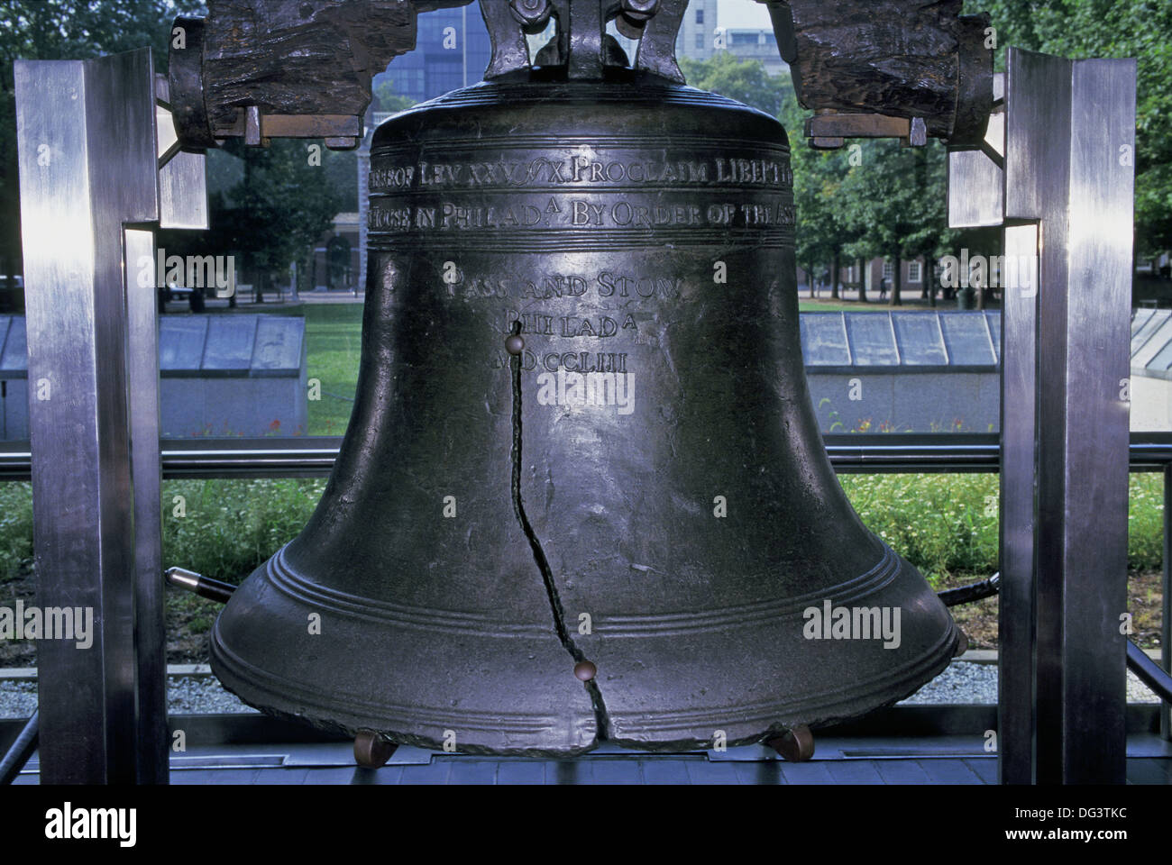Liberty bell close hi-res stock photography and images - Alamy
