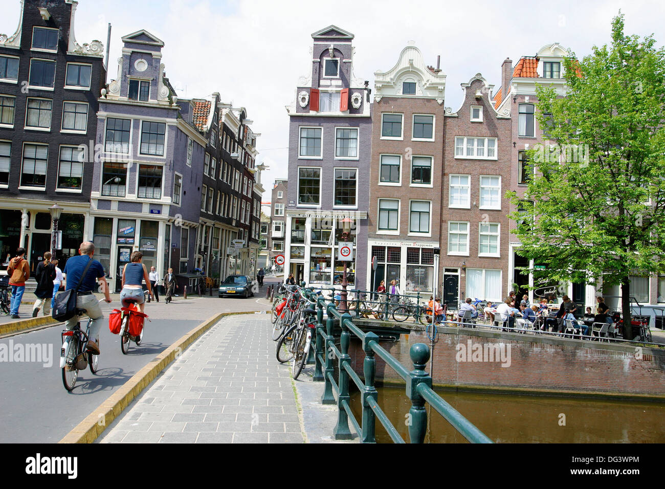 Across the canal hi-res stock photography and images - Alamy