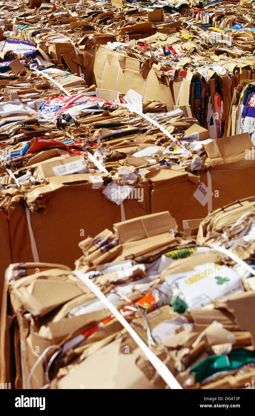 Waste paper bundled recycling hi-res stock photography and images - Alamy