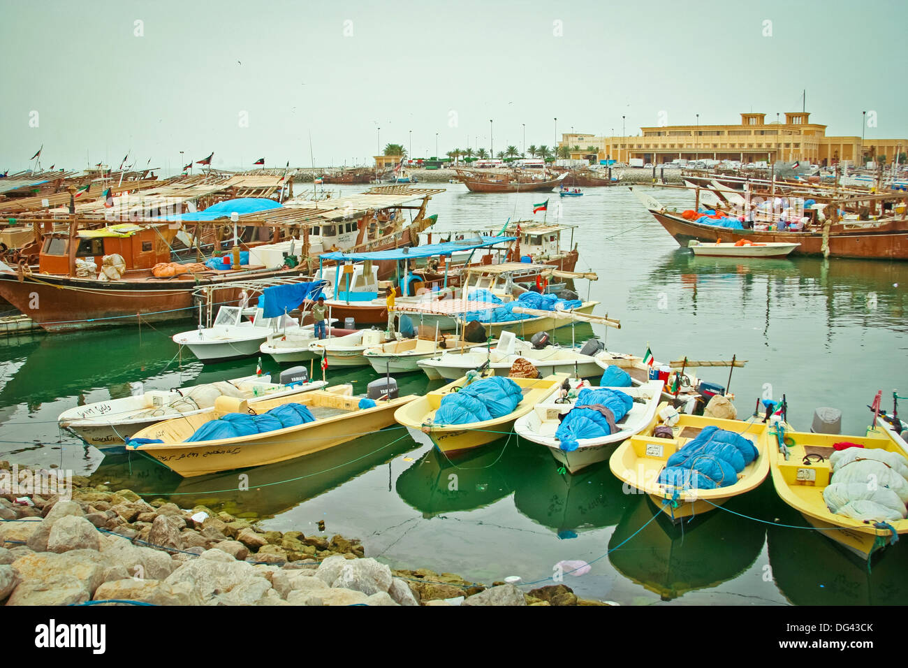 Kuwait kuwait city hi-res stock photography and images - Alamy