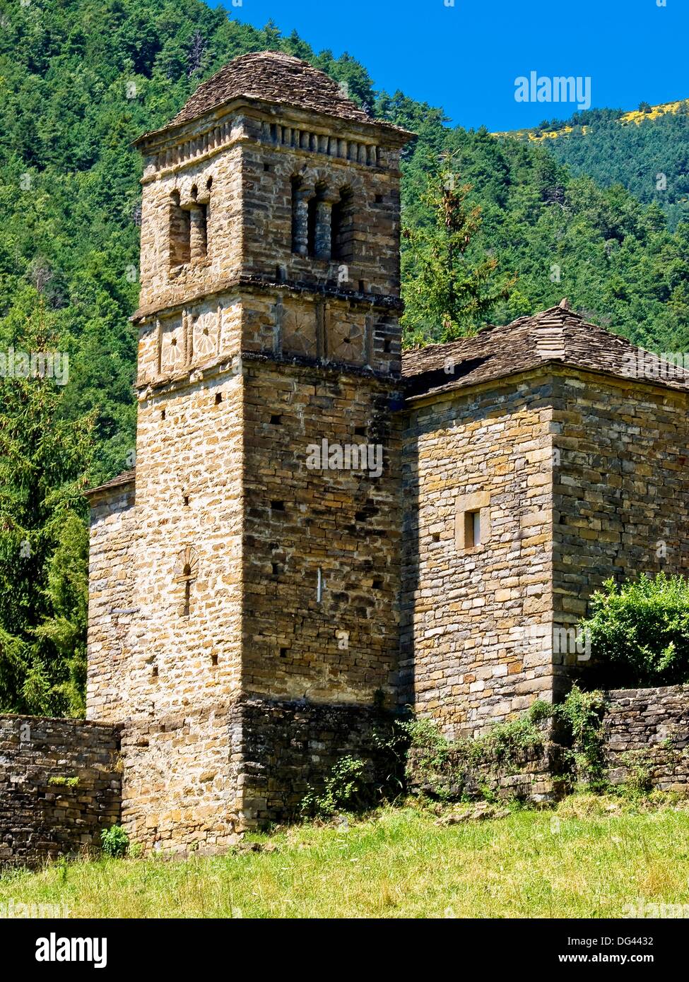 Mozarabic style hi-res stock photography and images - Alamy