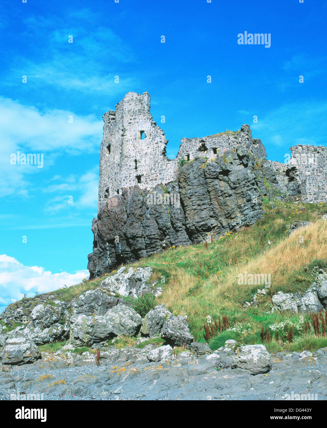 Scotland south ayrshire dunure castle hi-res stock photography and ...