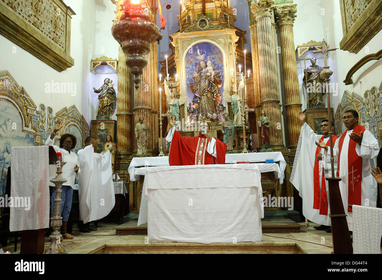 Afro-Brazilian Mass in Rosario dos Pretos church in Pelourinho ...