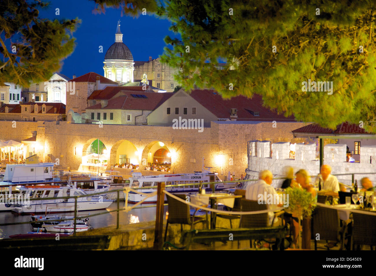 Harbour and Old Town at dusk, Dubrovnik, Dubrovnik Riviera, Dalmatia ...