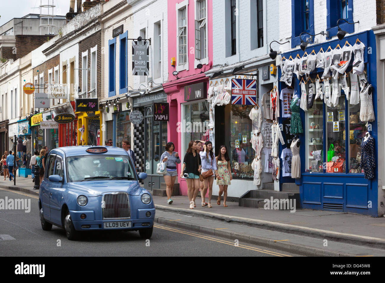 Trendy shops and taxi, Pembridge Road, Notting Hill, London, England ...