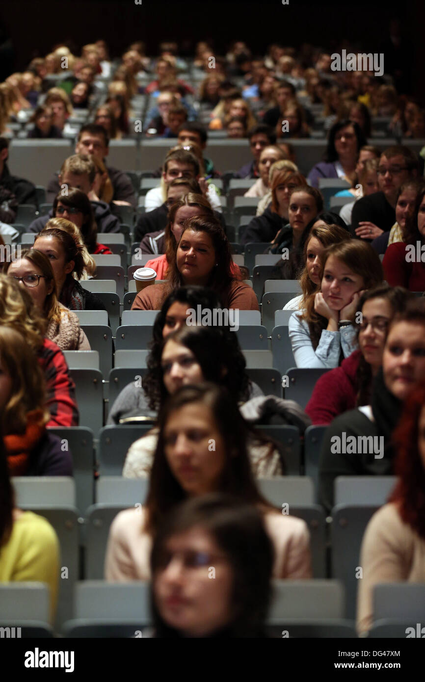 Students attend lecture university cologne hi-res stock photography and ...