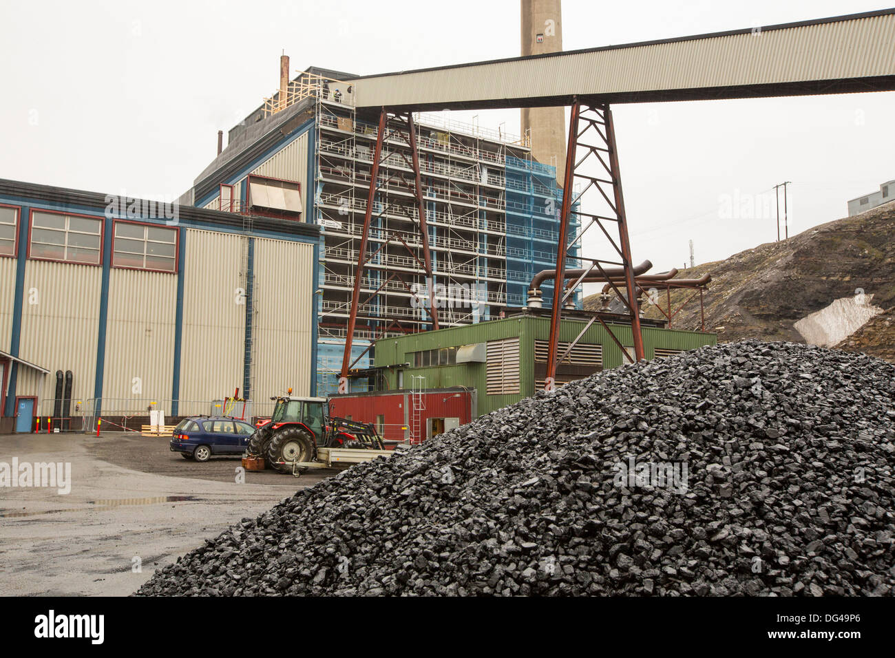 A coal fired power station in Longyearbyen, Spitsbergen, Svalbard Stock ...