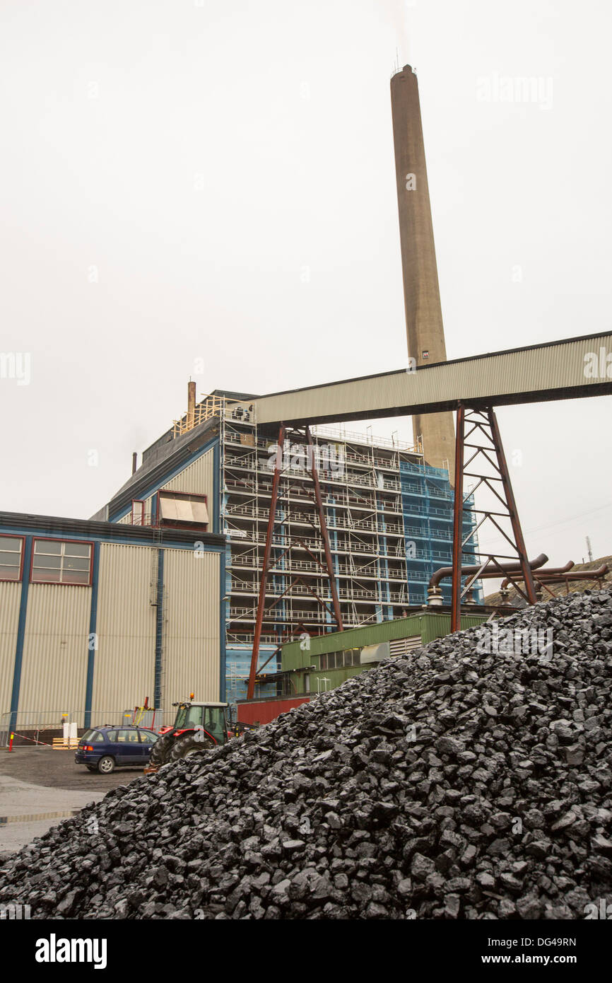 A coal fired power station in Longyearbyen, Spitsbergen, Svalbard Stock ...