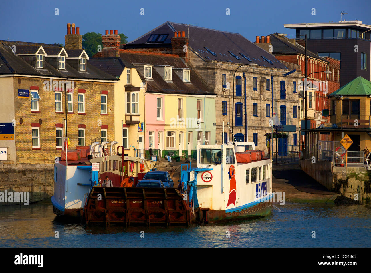 Chain ferry england hi-res stock photography and images - Alamy