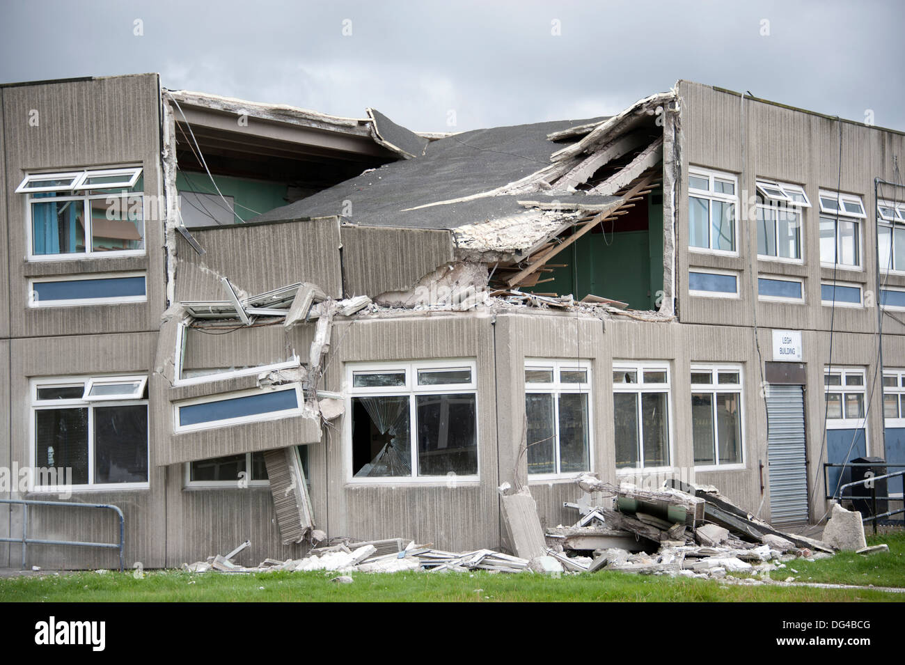 Partially Collapsed concrete building rescue USAR Stock Photo - Alamy