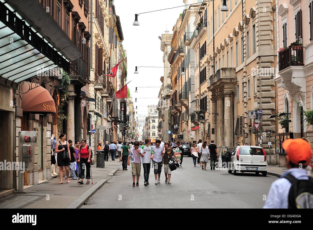Via del corso hi-res stock photography and images - Alamy