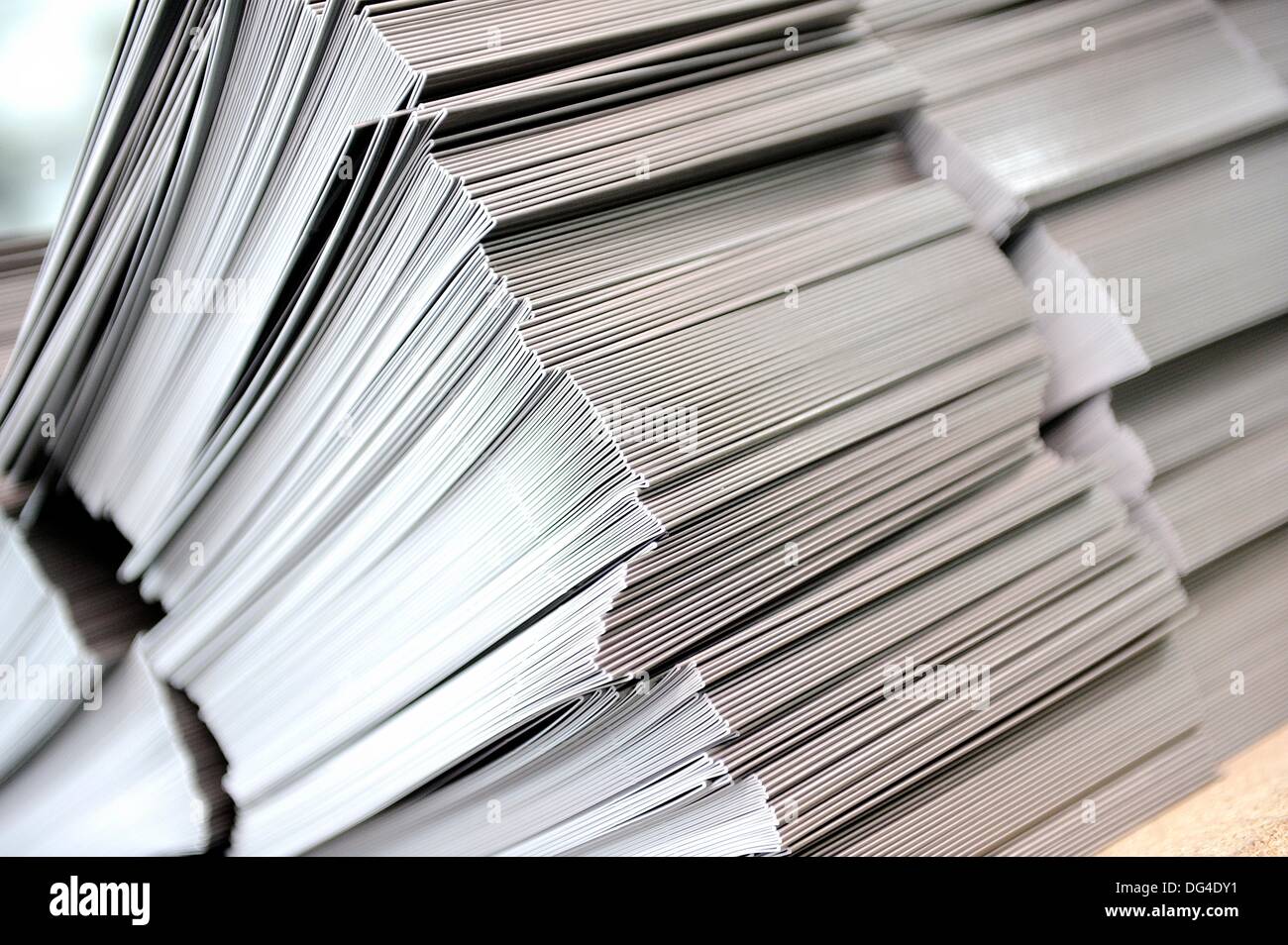 Paper file texture hi-res stock photography and images - Alamy