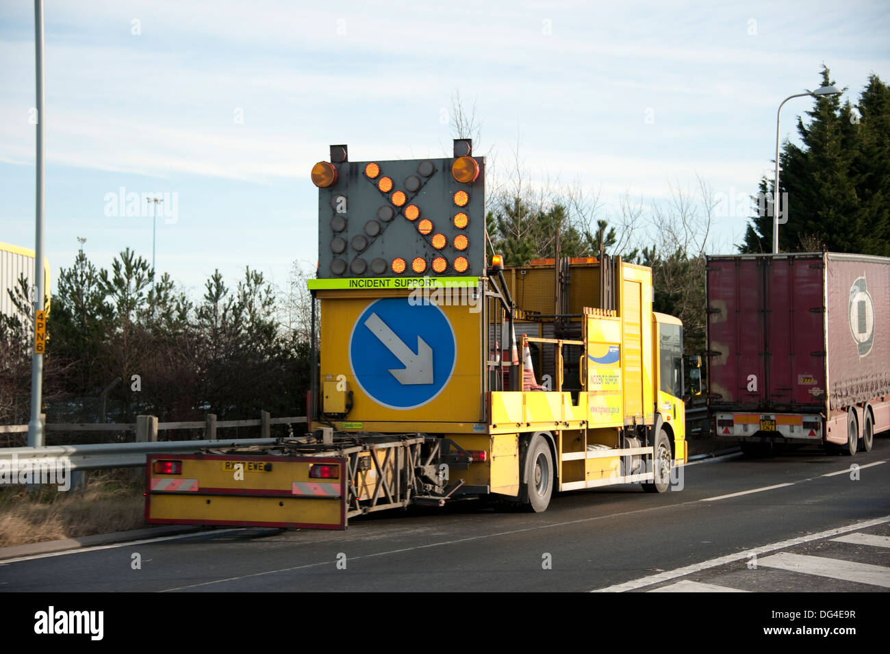 Highways Agency Vehicle Safety Keep right Sign Stock Photo - Alamy