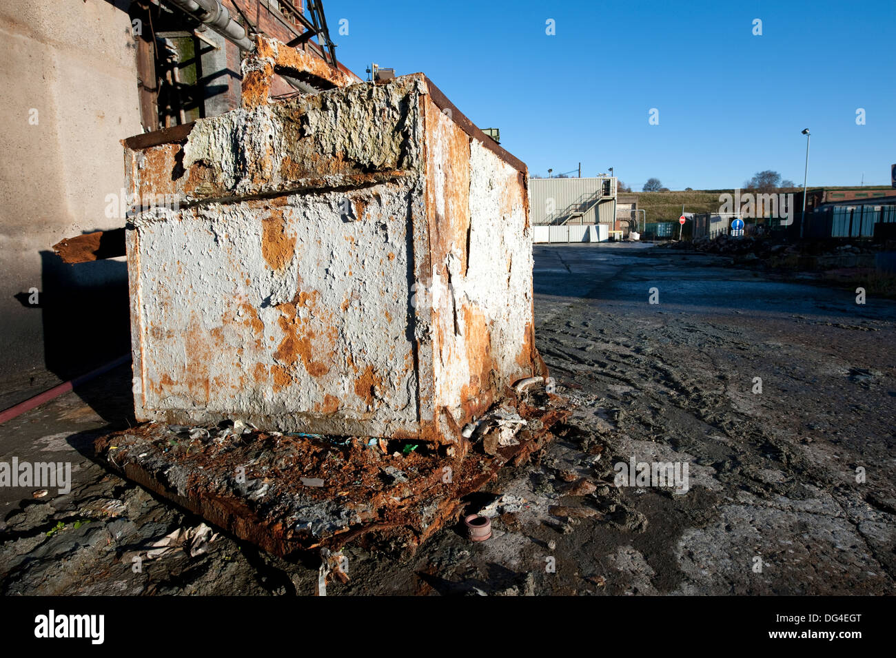 Rusting Rusted corroded steel factory acid tank Stock Photo - Alamy