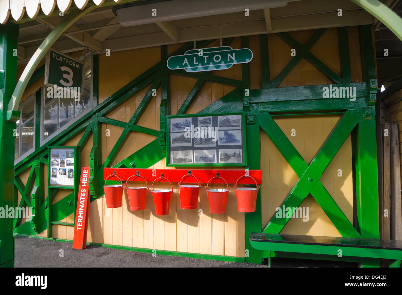 Alton hampshire railway hi-res stock photography and images - Alamy