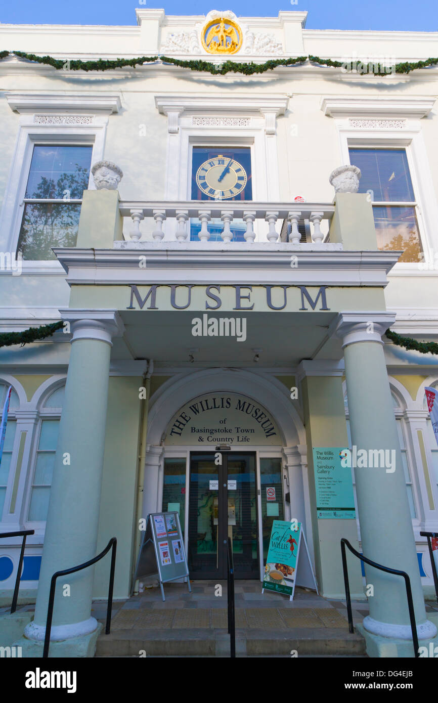 Basingstoke Hampshire England High Resolution Stock Photography and ...