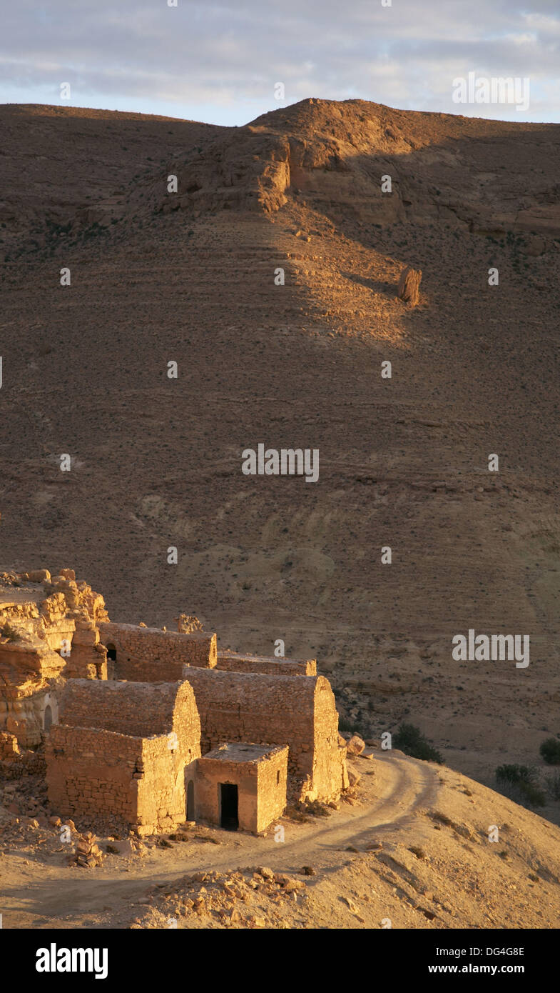 Douiret village hi-res stock photography and images - Alamy