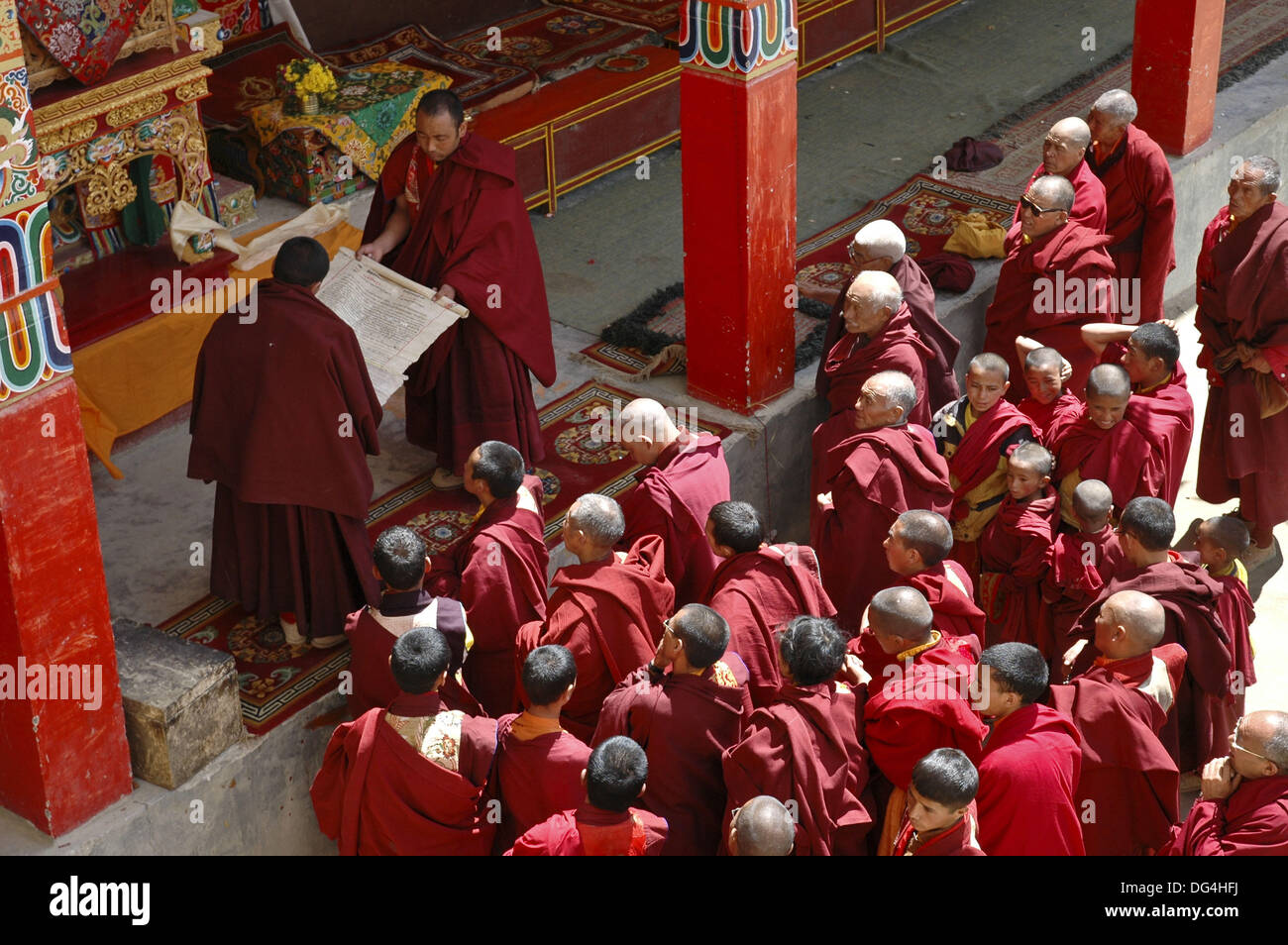 Tibetan holy scroll hi-res stock photography and images - Alamy