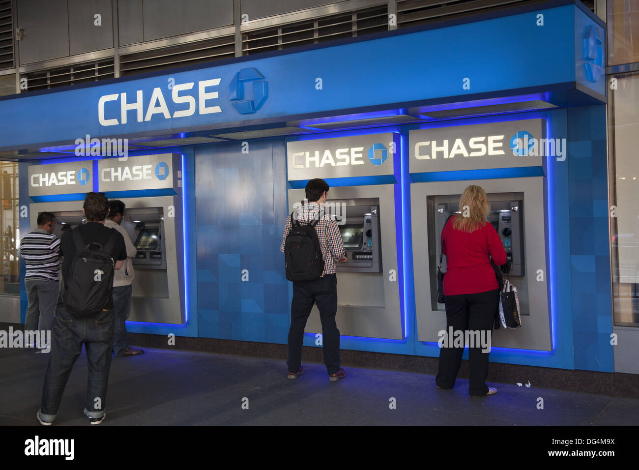 Chase bank atm hi-res stock photography and images - Alamy