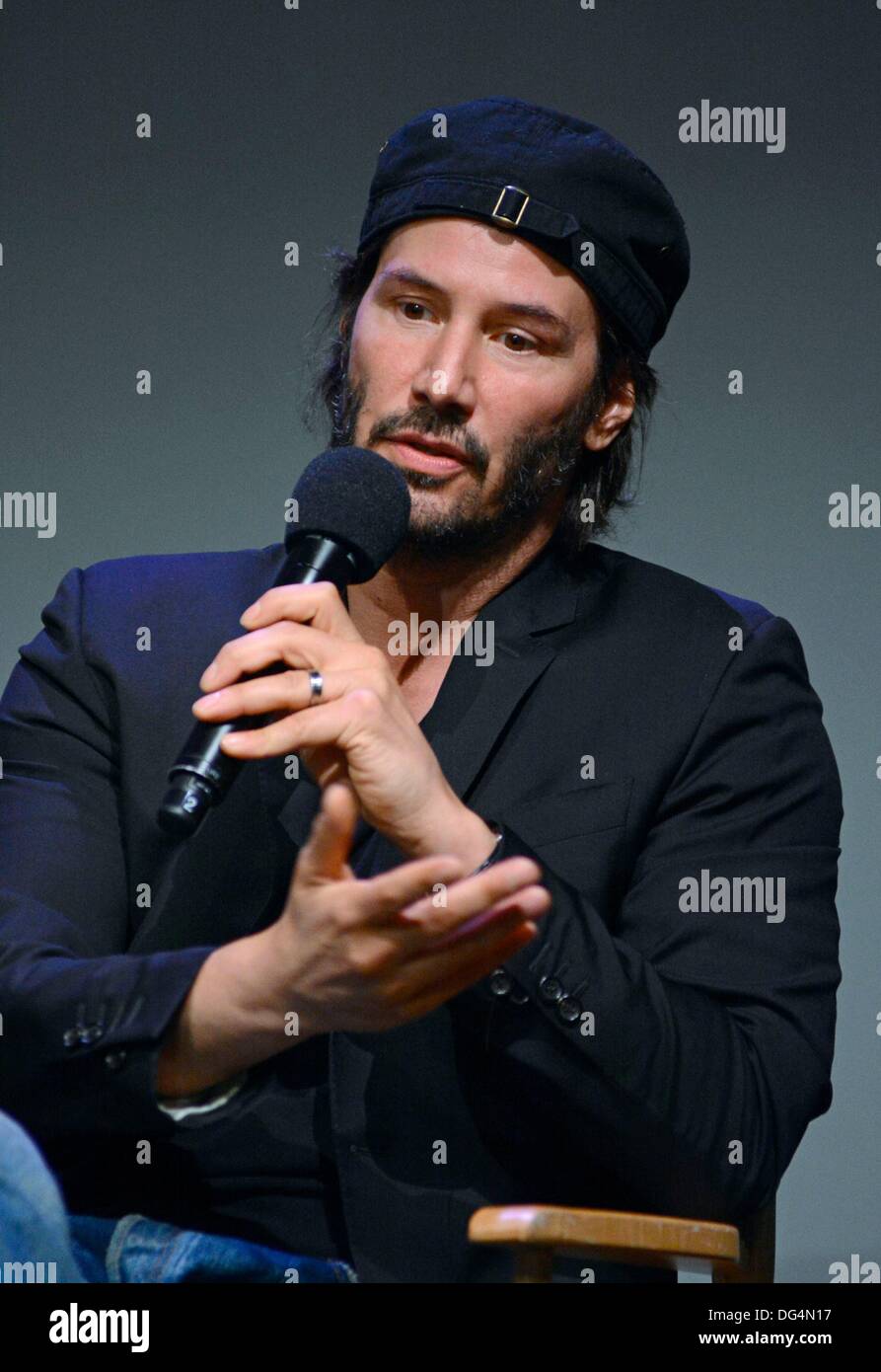 New York, NY, USA. 13th Oct, 2013. Keanu Reeves at in-store appearance ...