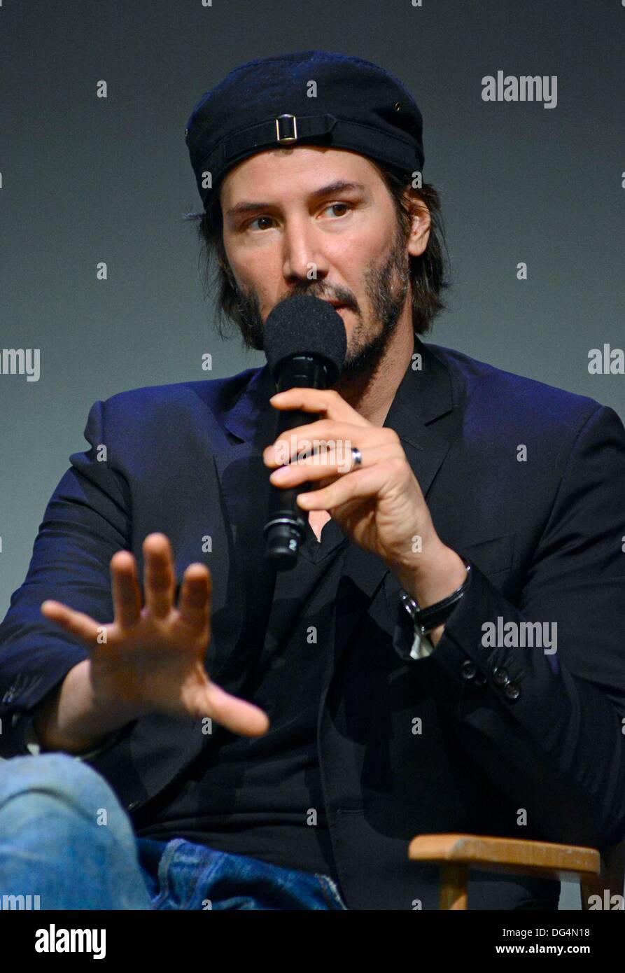 New York, NY, USA. 13th Oct, 2013. Keanu Reeves at in-store appearance ...