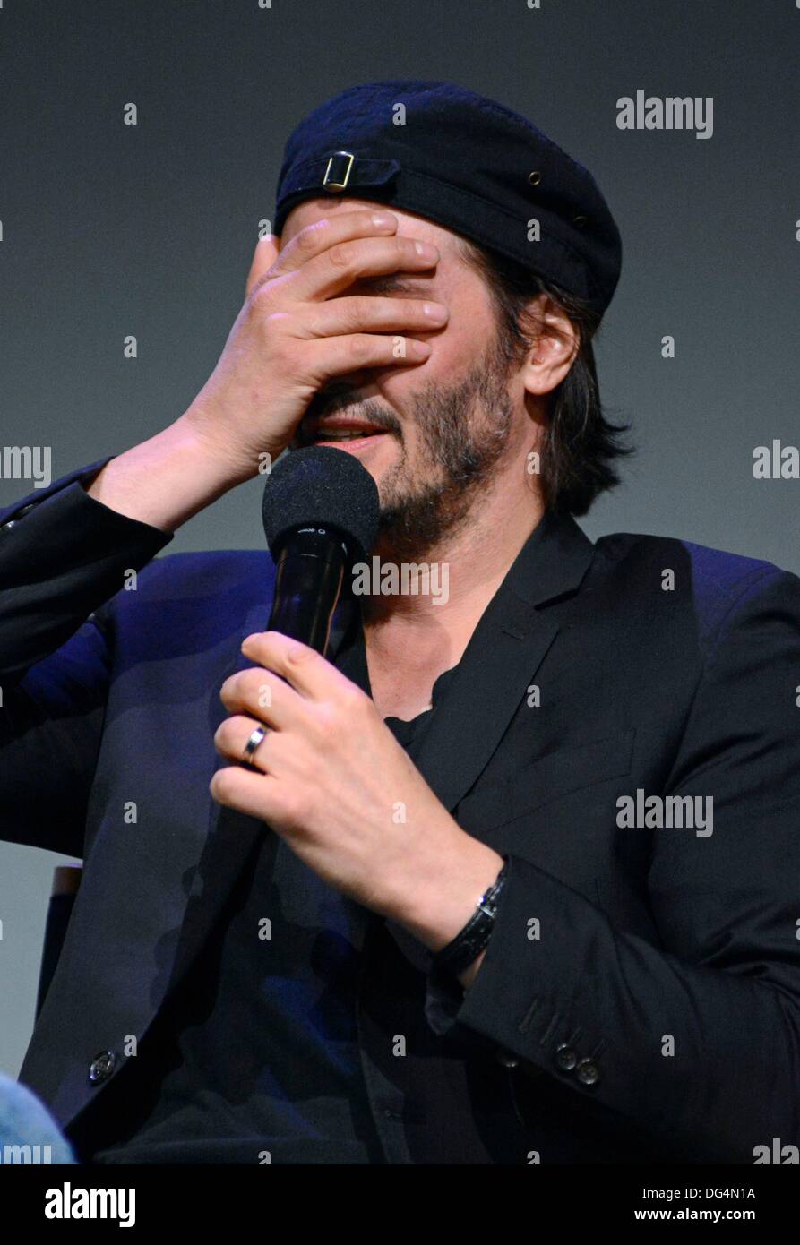 New York, NY, USA. 13th Oct, 2013. Keanu Reeves at in-store appearance ...