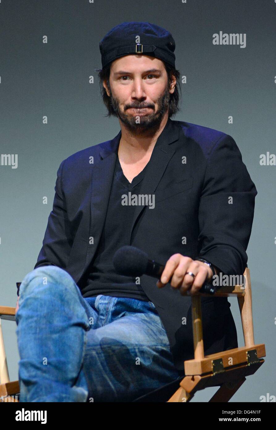 New York, NY, USA. 13th Oct, 2013. Keanu Reeves at in-store appearance ...