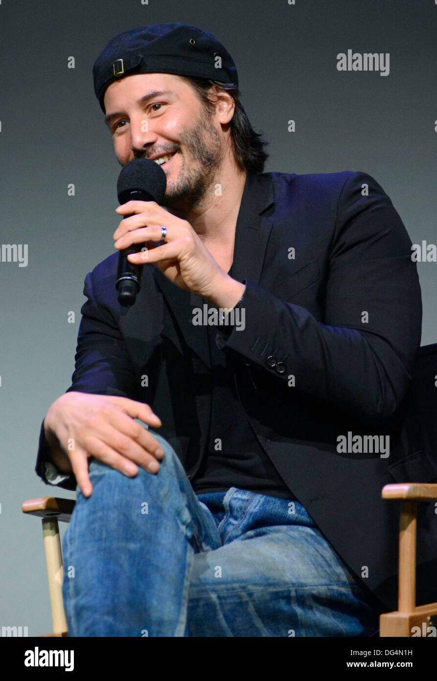 New York, NY, USA. 13th Oct, 2013. Keanu Reeves at in-store appearance ...